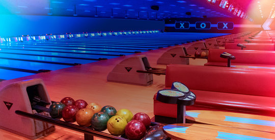AMF Circle Lanes, East Haven, CT - Bowling Alley & Sports Bar | AMF